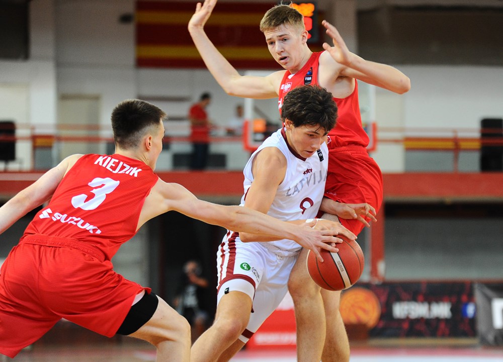 U16 kadeti: EČ ievadā zaudējums, sestdien 15:15 ar Turciju - u16v